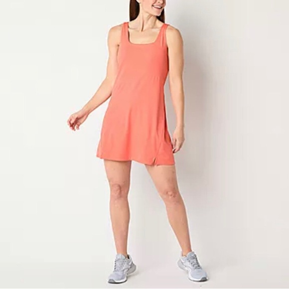 Xersion | Shorts | New Xersion Everultralite Sleeveless Built In Bra ...